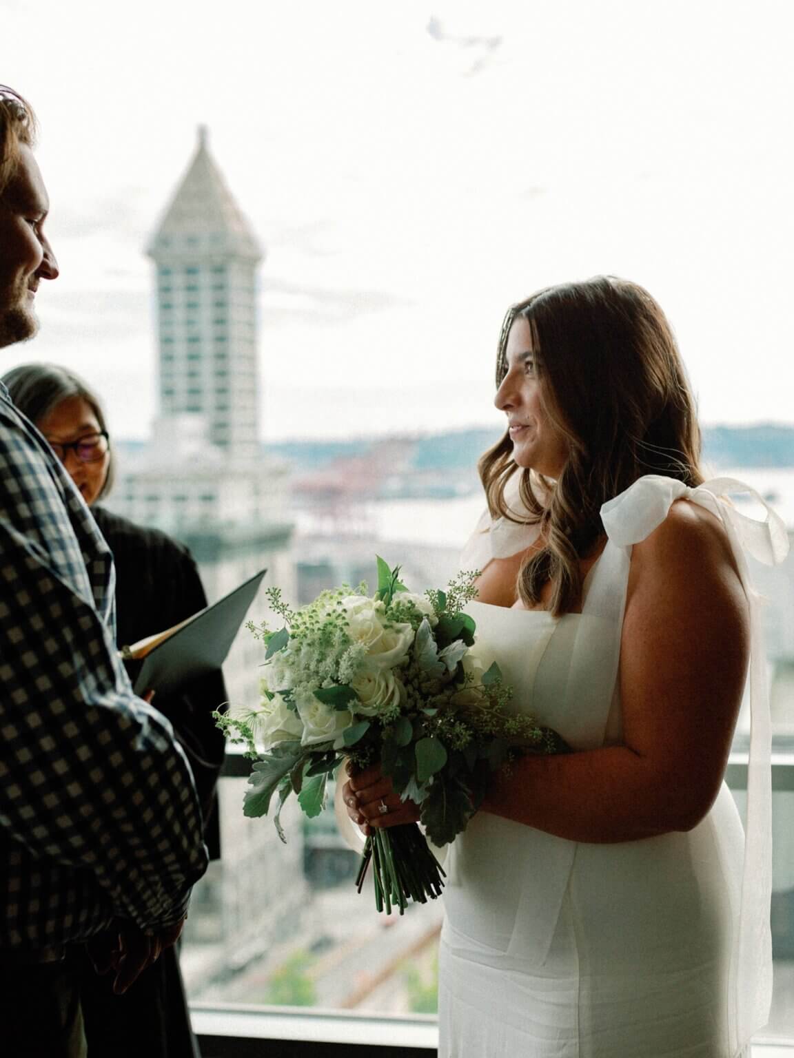 How to get married at Seattle Municipal Court - Emma Studley Studios